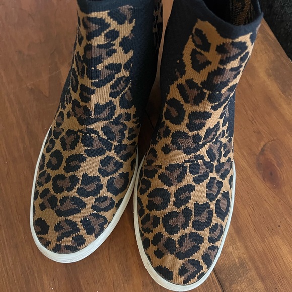 MIA | Shoes | Mia Hidden Lift Wedge Bootie 75 | Poshmark